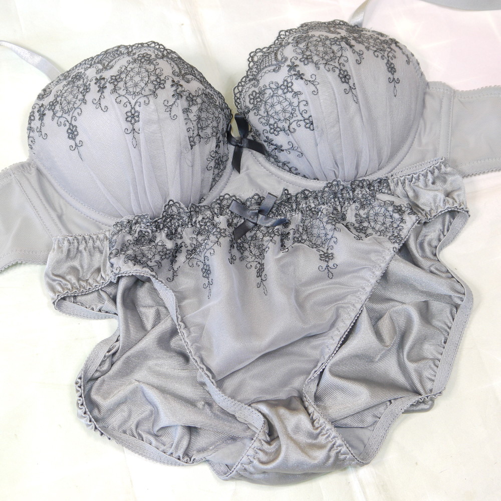 【Bランク/新古美品】チュチュアンナ：D75＊93 Lサイズ ★ ヴィンテージ感のグレー×シャンデリアレース お嬢様な下着 JCJK系 PBセット | 下着イコイコ。ドットコム
